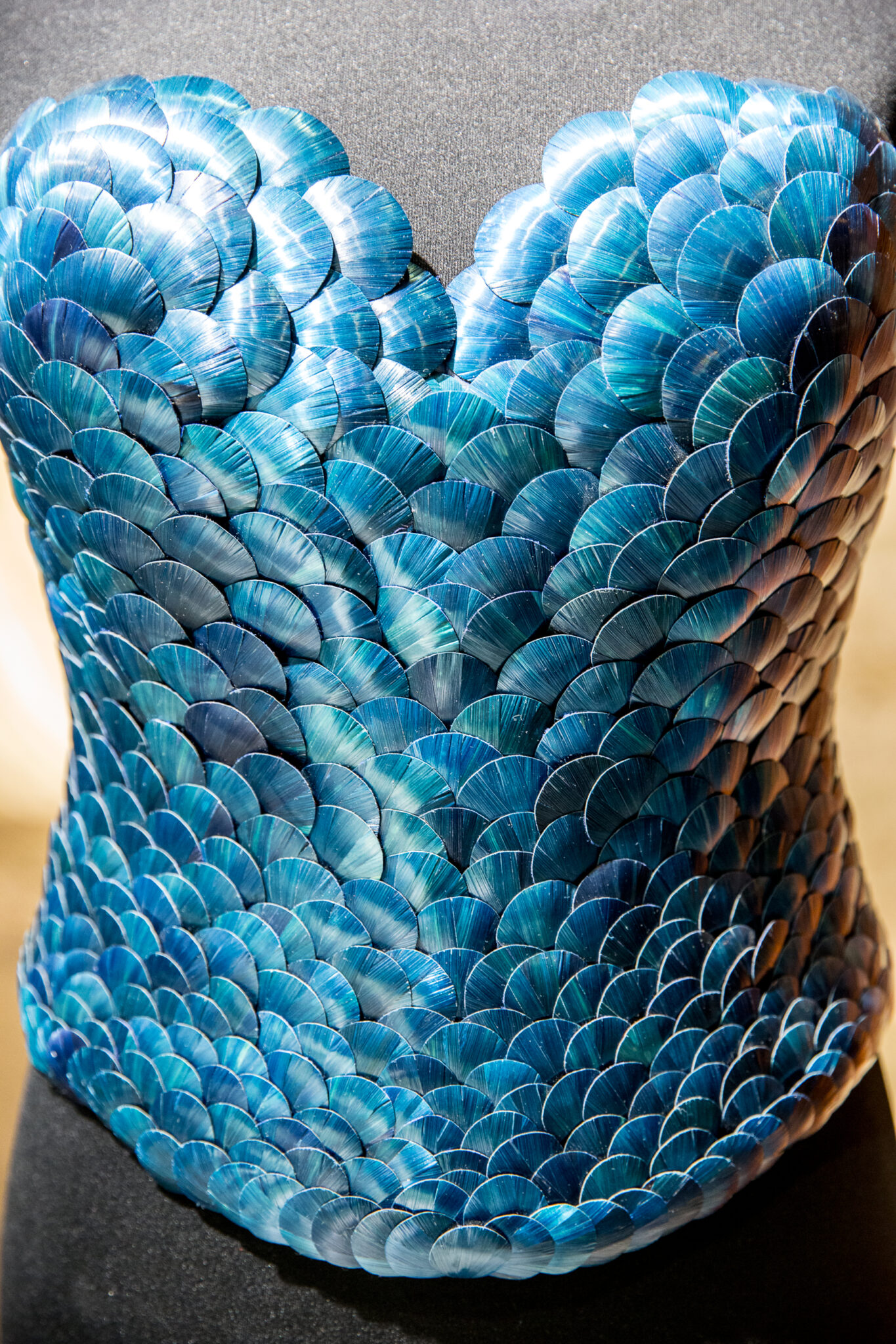 La marqueterie de paille, de l’oubli au triomphe – Histoire du Mobilier